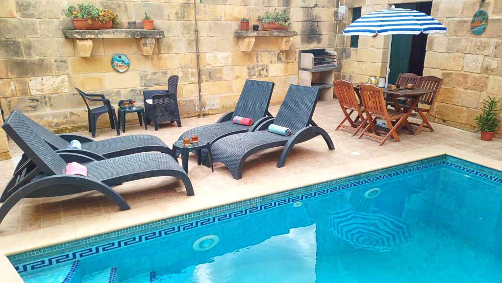 2 Nights Stay for €250 at 4 Bedroom Farmhouse with a private pool in ...