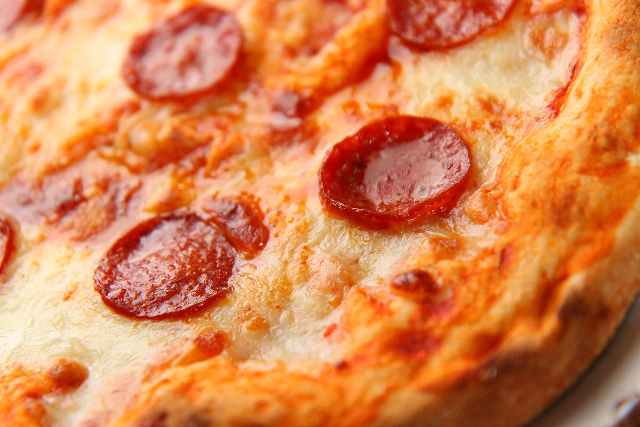 3 Pizzas + Pitcher to Share at the Qormi Hockey Club