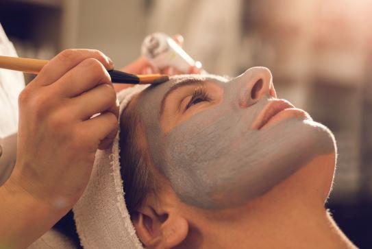 €70 Voucher for MUM to spend at Apollo by Dee Spas at Corinthia St ...